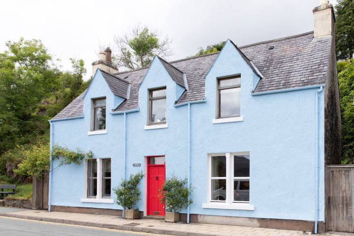 The Blue House, Skye - Portree