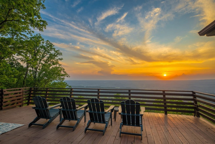 Talking Leaves Cottage On The Brow | Family Rooms - Mentone, AL