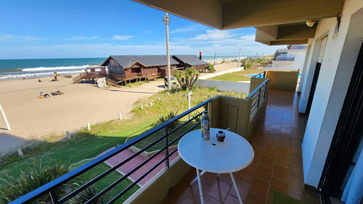 Oceanfront Apartment. - Villa Gesell