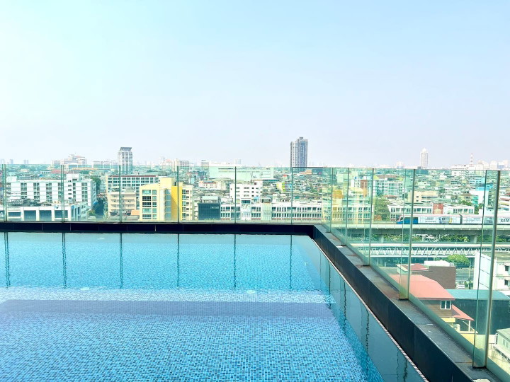 Apartment Next To The Light Rail/monthly Rent Is Very Cheap/high Speed Wifi - Bangkok