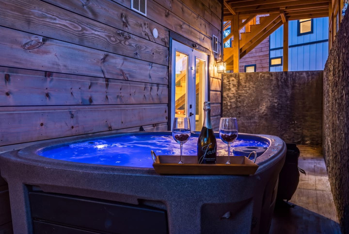 Last Min 20% Disc-brandnew, Pool, Hottub, Theater! - Pigeon Forge, TN