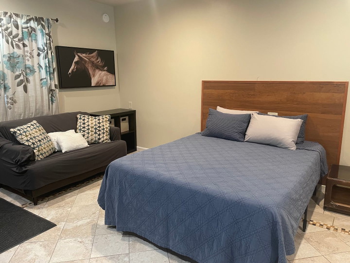 #04 Pets Welcome In This Downtown Studio! - Billings, MT