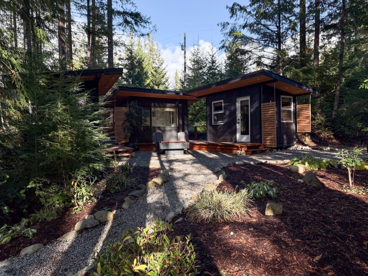 The Hideout - Sechelt
