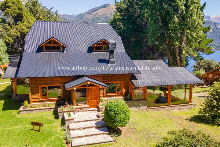 Luxury House With Lakefront In Bariloche - Argentina