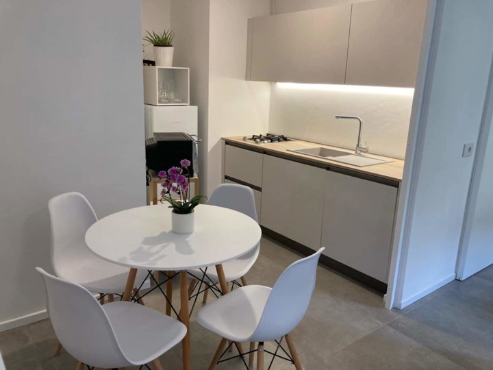 Marta&ivan. Home: Apartmenti N Villa By The Sea - Rimini