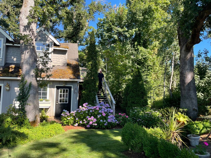 Abiqua Carriage House - Silverton, OR