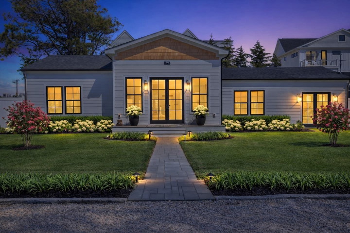 Luxury Dewey Beach Home, Private Beach Block, 4 Bed, 2.5 Bath, Park 3 Cars - Rehoboth Beach, DE