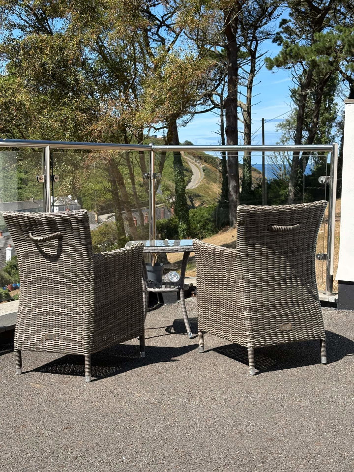 Located 5 Mins Walk From The Beach & Coastpath. - Port Isaac