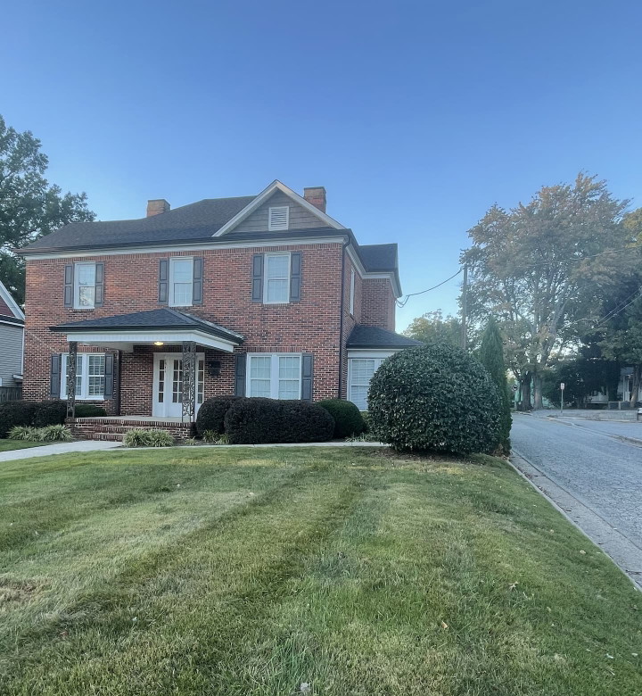Charming 1926 Brick Home - Entire Apartment - Greensboro, NC