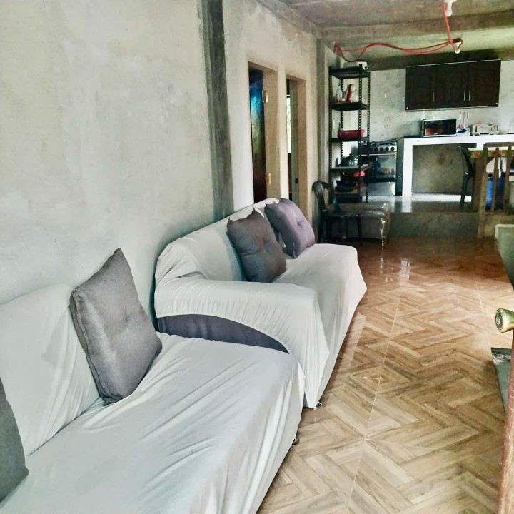 Flat House With Two Bed Bathroom - Badian