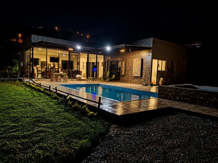 Holiday Home With Pool In Yunguilla. - Santa Isabel
