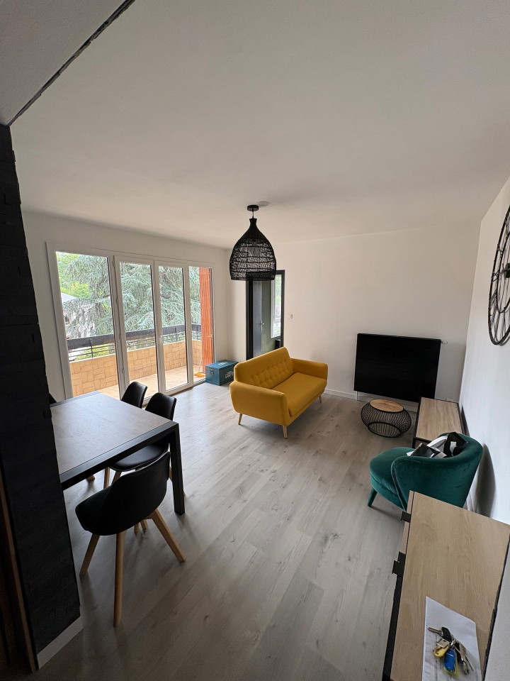 Appartement Lumineux, Entièrement éQuipé, Calme - Espalion