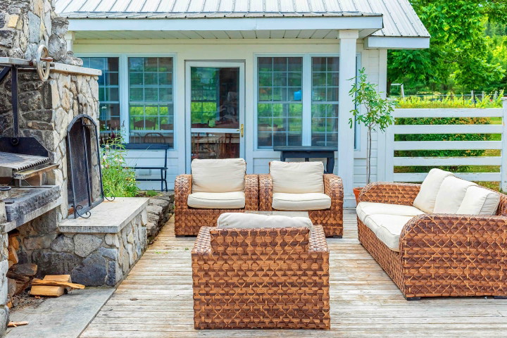 Cressy House - Water Front & Pool - Napanee