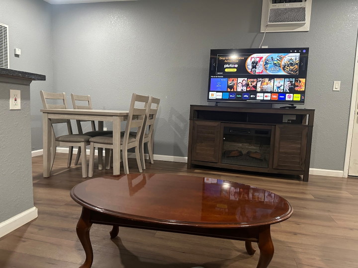 Luxury One Bedroom Private Apt.-1 - Stockton, CA