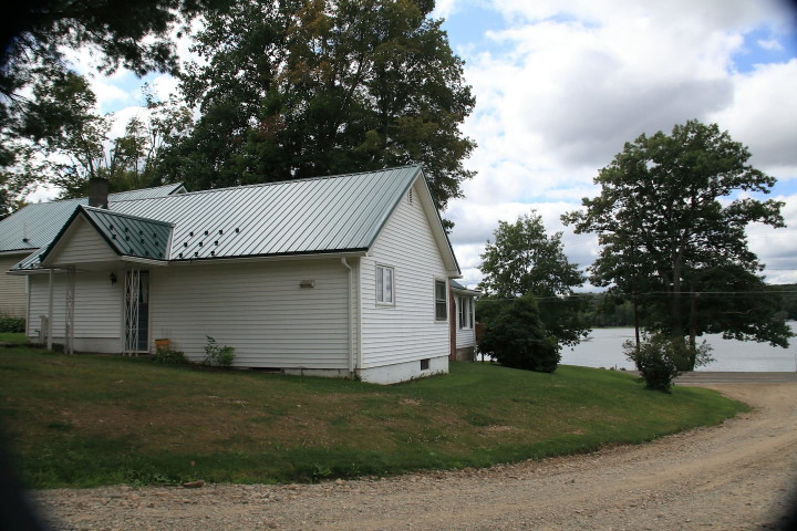 Homey Cottage With Views Of Findley Lake - North East, PA