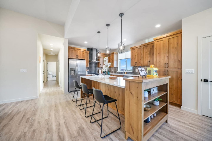 Newly Built Modern Home Near Osu, Shops, Hospital! - Corvallis, OR