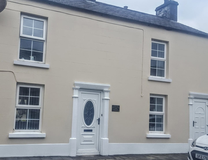 Beautiful   Cottage Nestled  In Coastal  Village - Carnlough