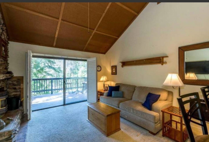 Lovely Gated Vacation Getaway W/ Pool On Property - Shaver Lake, CA