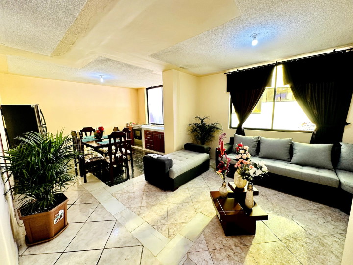 Spacious 5br Apartment Near Plaza De Ponchos! - Cotacachi