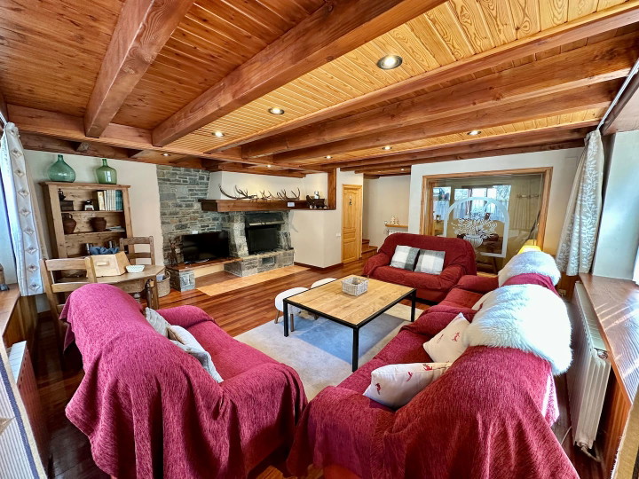 Chalet Aranés Luminoso "Pruedo" By Casas_aranesas - Baqueira