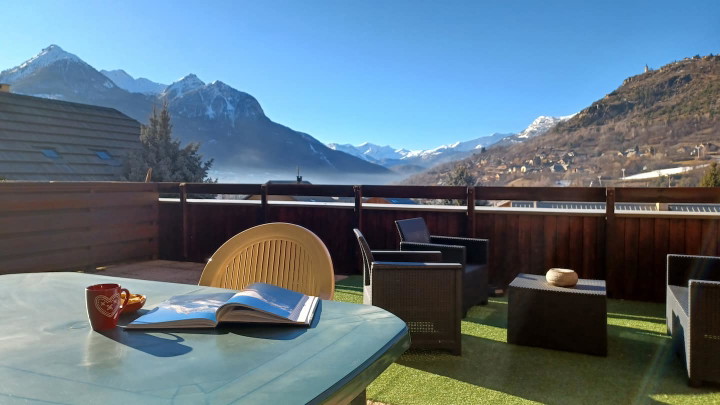 T3 + Cabine Grande Terrasse Plein Sud Centre Ville - Briançon