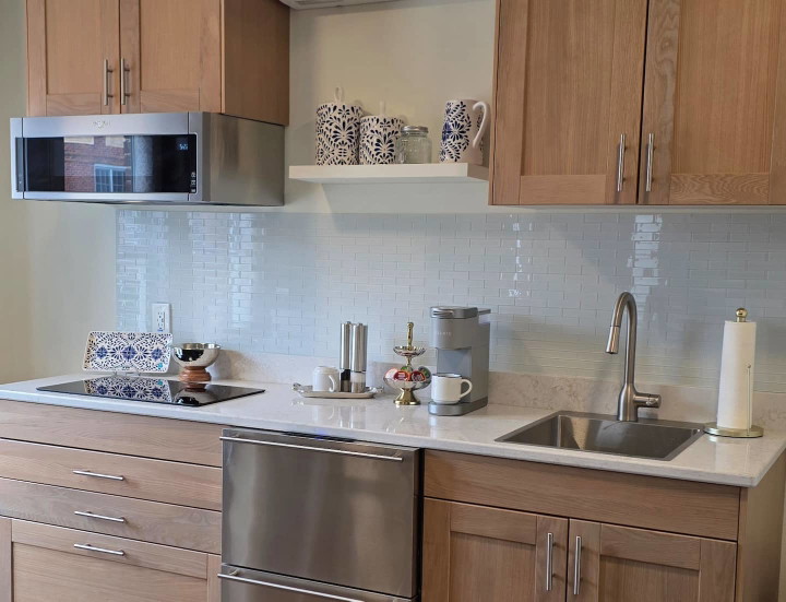 Renovated Deluxe King Studio Apt - Black River Falls, WI