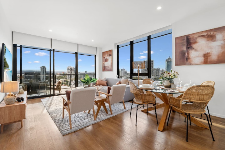 Gold Coast Riverfront Penthouse With City Views - ゴールドコースト