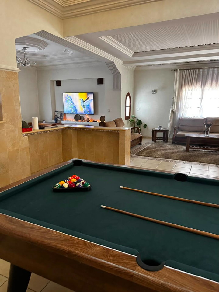 Grande Villa, Jardin & Grand Garage. - Oran