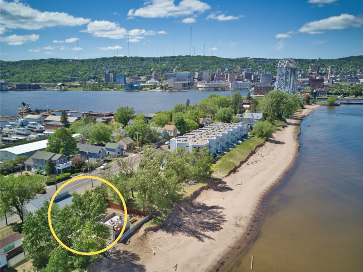 Lake Superior Beach House - .04mi To Canal Park - Duluth, MN