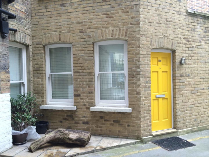 Comfy & Private 1 Bedroom Studio Flat - Fulham