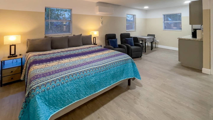 Modern Studio Near Beaches - Cozy & Fully Equipped - Sanibel Island, FL