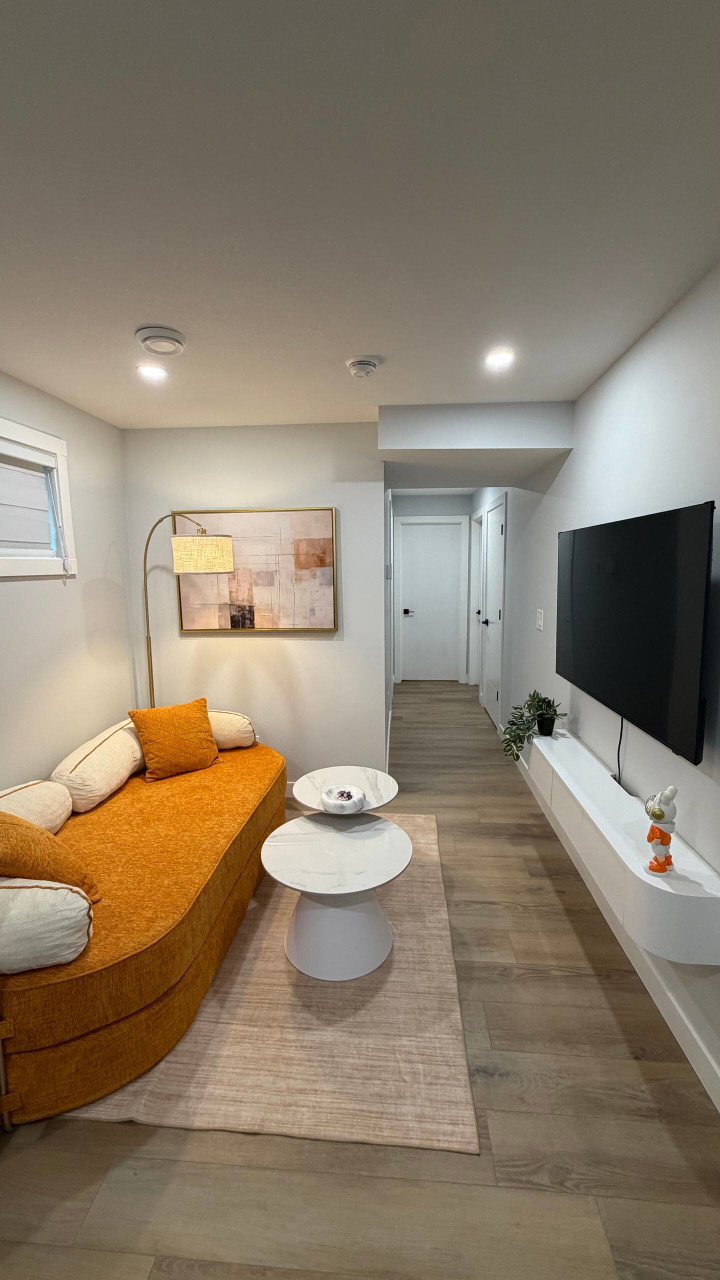 Modern Escape Where Comfort Meets Refined Luxury. - Regina
