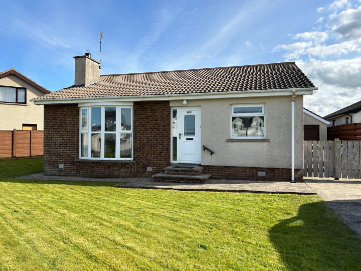 28 Bushfoot Avenue, Portballintrae, Near Portrush - Portballintrae
