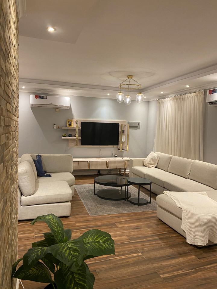Cozy 2-bedroom Guesthouse With A Huge Backyard - Qatar