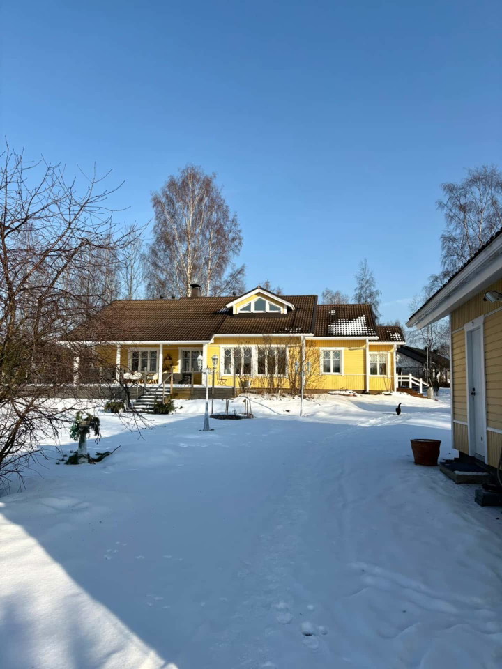 Omakotitalo Järvimaisemalla - Asikkala