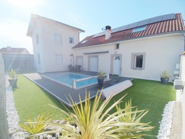 Villa 6 Chambres Avec Piscine - Tarbes