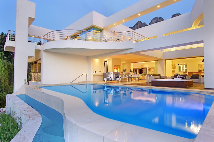 Camps Bay 5 Star Holiday Mansion - Butler Service - Camps Bay