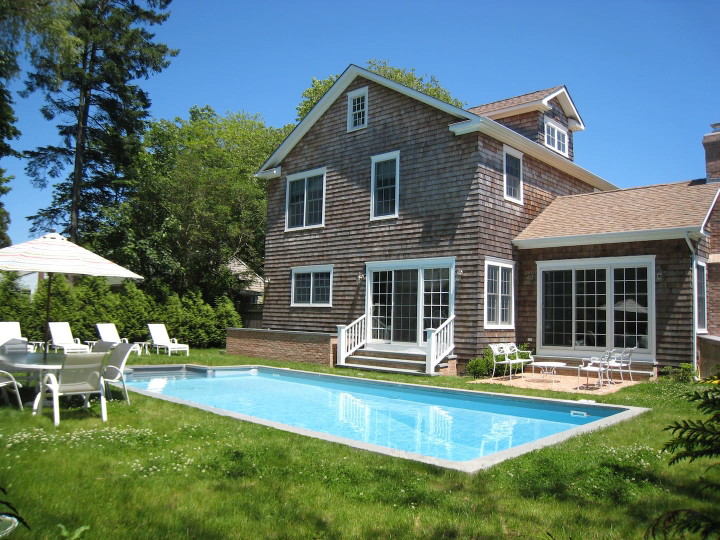 Top East Hampton Village Location - Walk To All! - East Hampton, NY