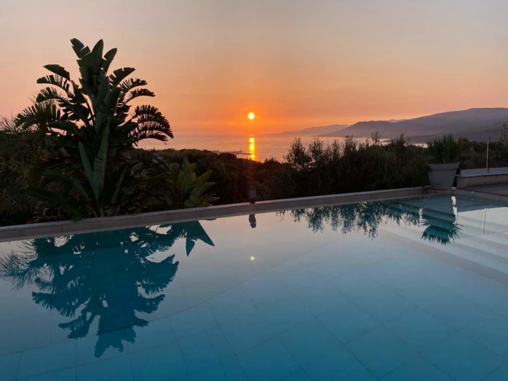 Grande Villa Contemporaine Avec Piscine. 5* - Propriano