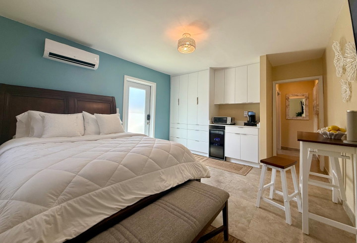 Coastal Breeze Suite - Miami Beach, FL