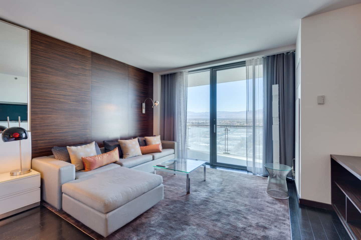 Palms Place Modern Room W Beautiful Mountain View - Henderson, NV