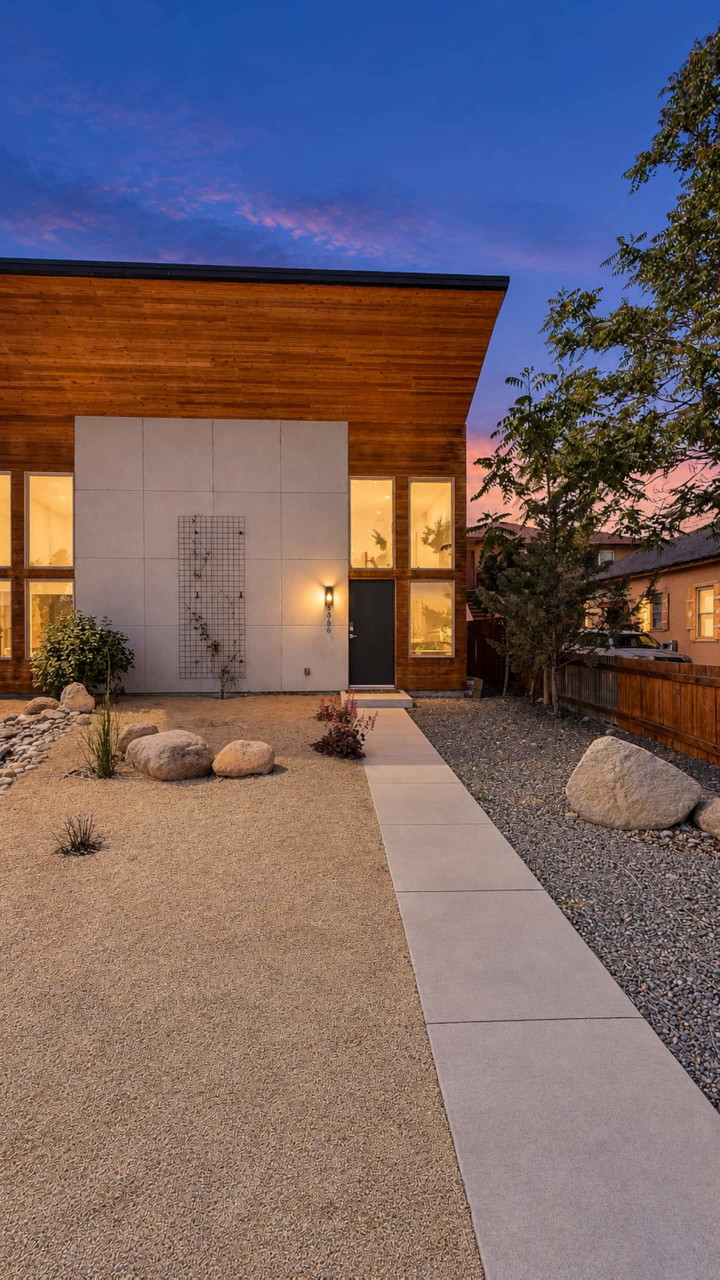 Pet-friendly Midtown Loft Near Renown - Reno, NV
