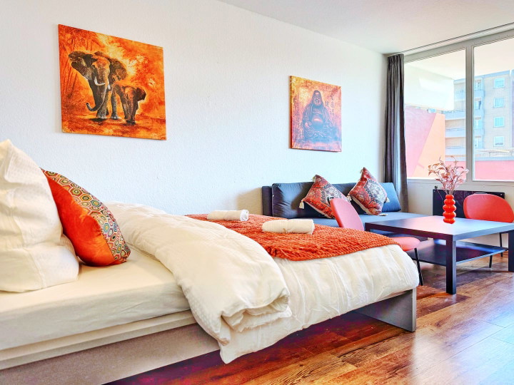 Helles Studio Mit Waschmaschine, Trockner & Balkon - Neuss