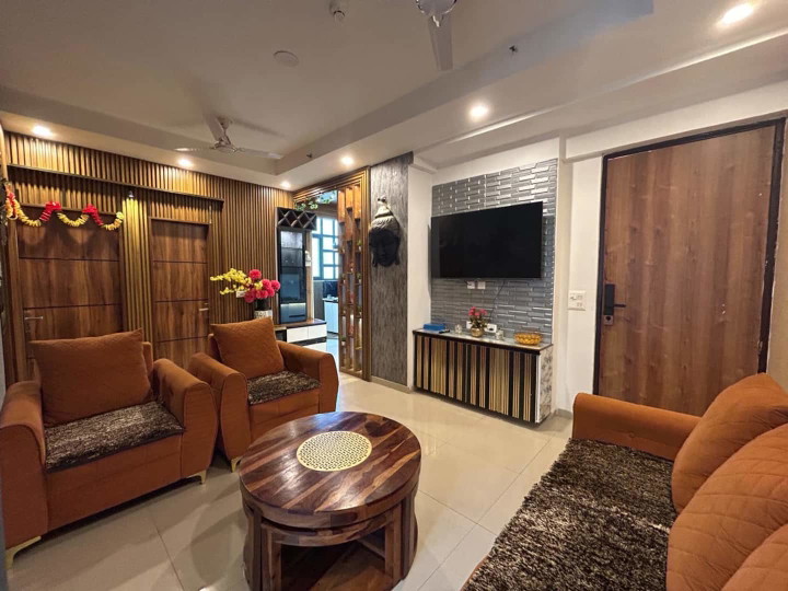 Exotika Luxury 2bhk With Top Notch Aminites - Ghaziabad