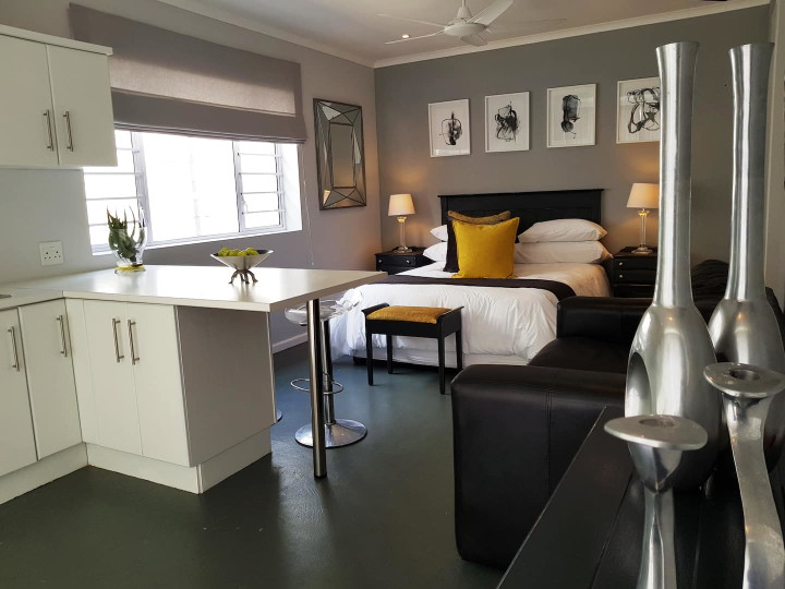 Bachelor Flat On Marine - Gqeberha
