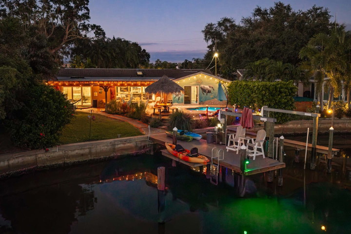 Canal Front Oasis W/ Heated Pool, Spa & Dock - Indian Rocks Beach, FL