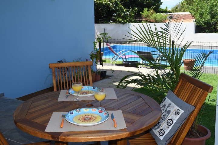 Ylang Ylang, Charming Studio - Pool And Parking - Saint Pierre