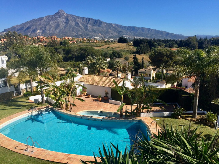 Villa In Puerto Banus - Rare Find ! - マルベリャ