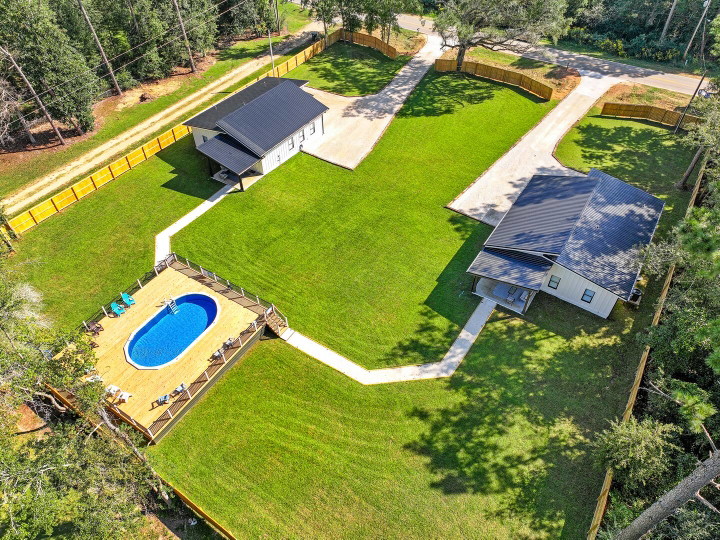 Modern Twin Homes For Up To 28 Guests. - Foley, AL