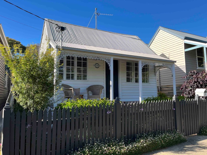 Alny Manor Pre 1880s Miner's Cottage, Creswick - Ballarat